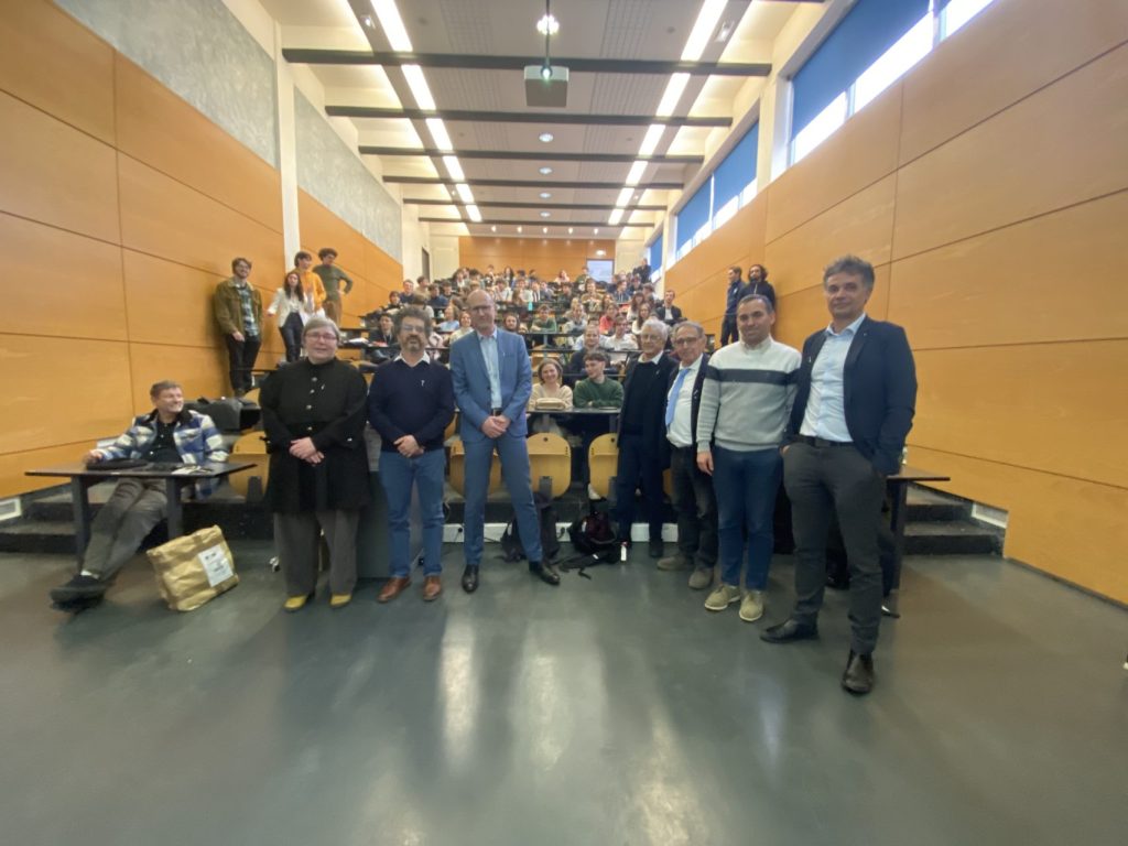 Baptême de la 109e promotion "Annye Pineau", parrainée par l’entreprise ...